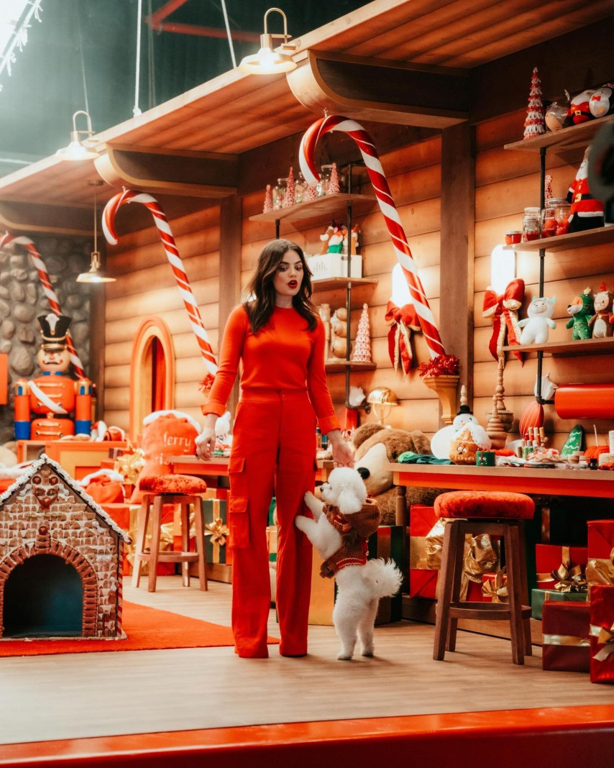 LUCY HALE – PetSmart Holiday 2023 Campaign – HawtCelebs