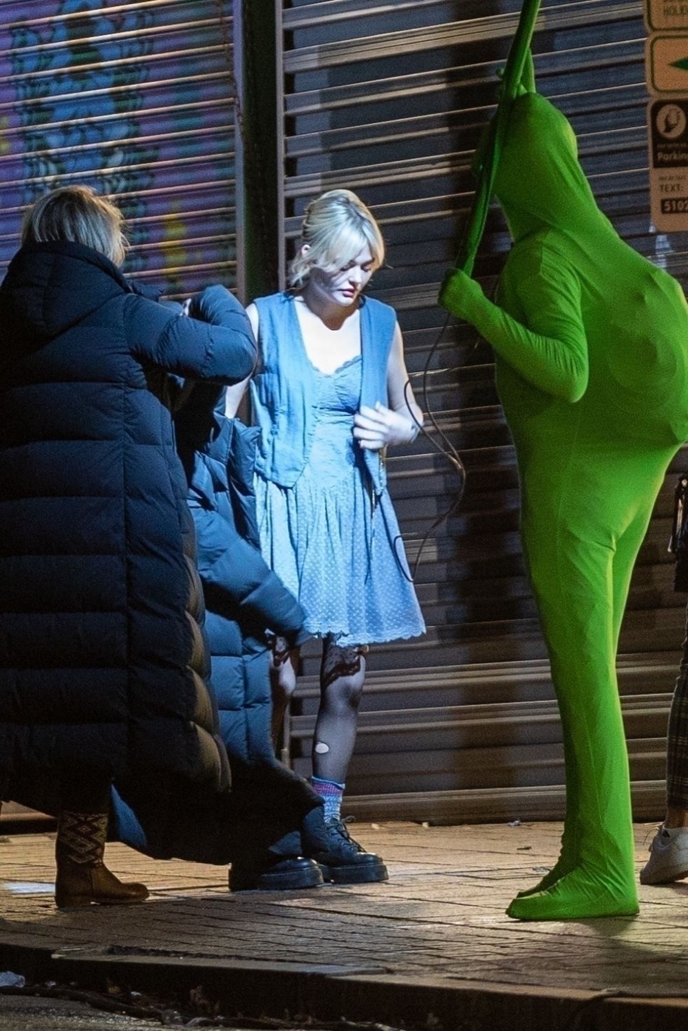 MCKENNA GRACE and EMILY ALYN LIND on the Set of Ghostbusters: Frozen ...