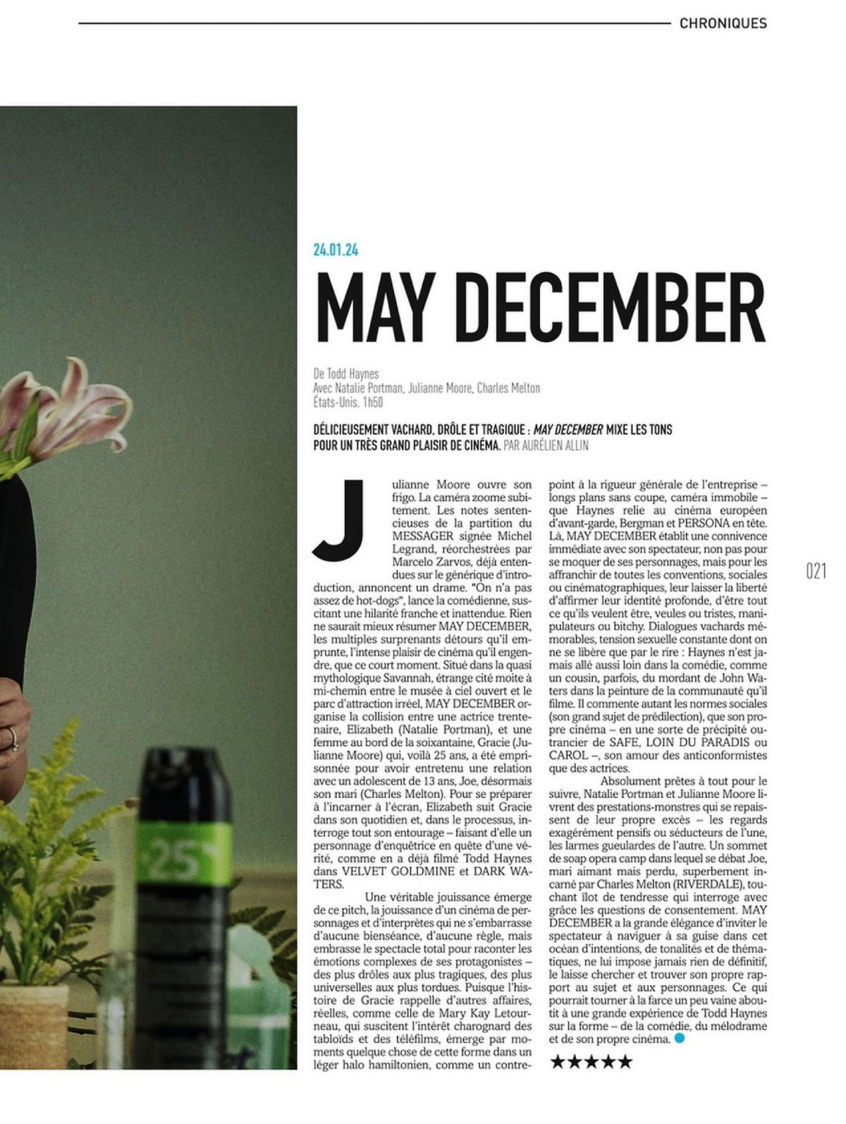 NATALIE PORTMAN and JULIANNE MOOORE in Cinema Teaser, January/february ...