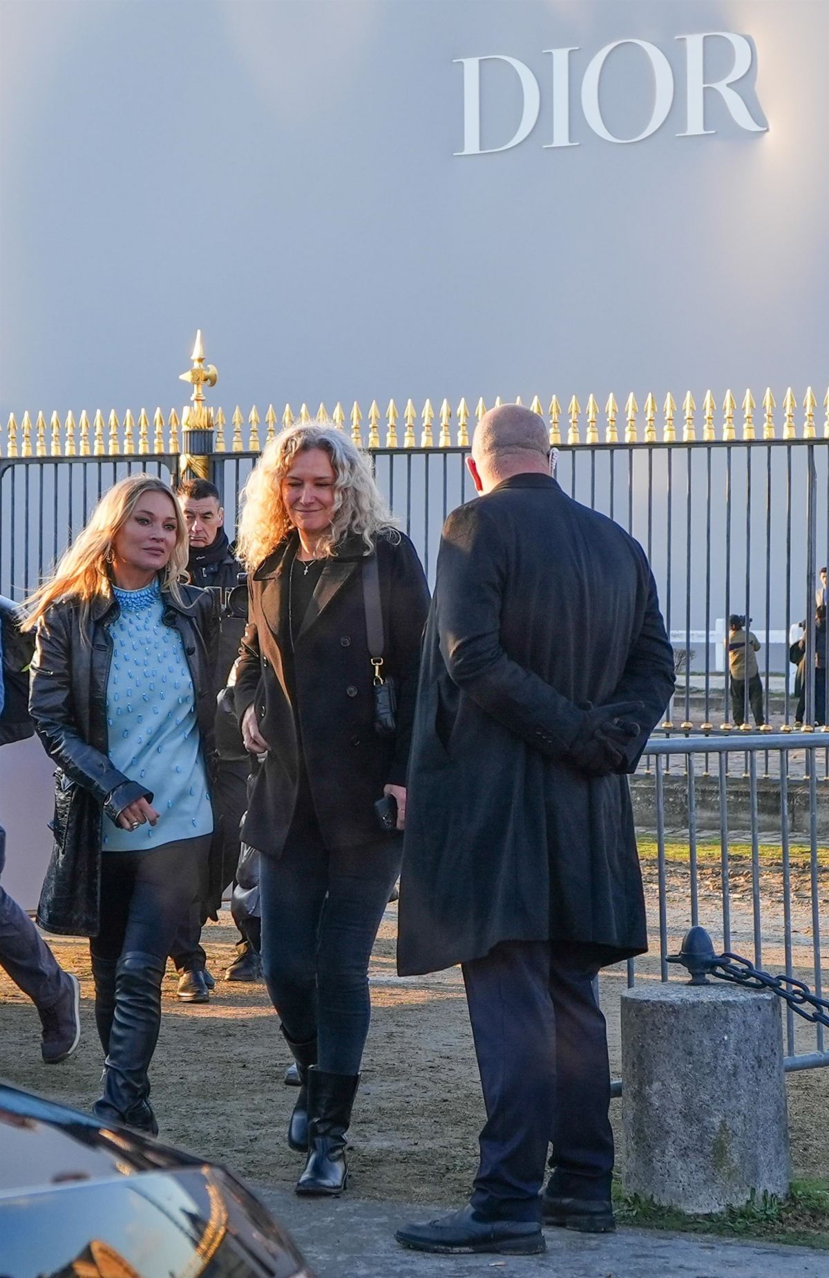 KATE MOSS Leaves Dior Fashion Show at Paris Fashion Week 01/19/2024 ...