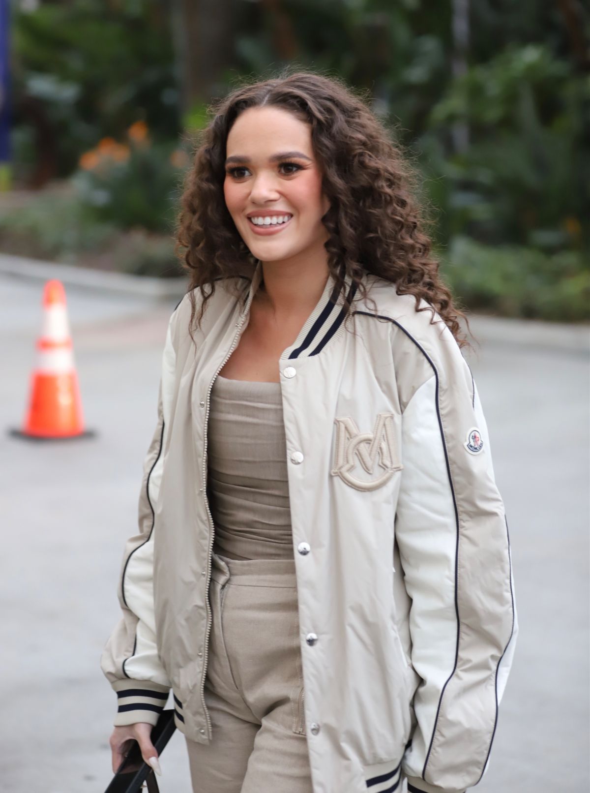 MADISN PETTIS Arrives at Los Angeles Lakers vs Dallas Mavericks Game in ...