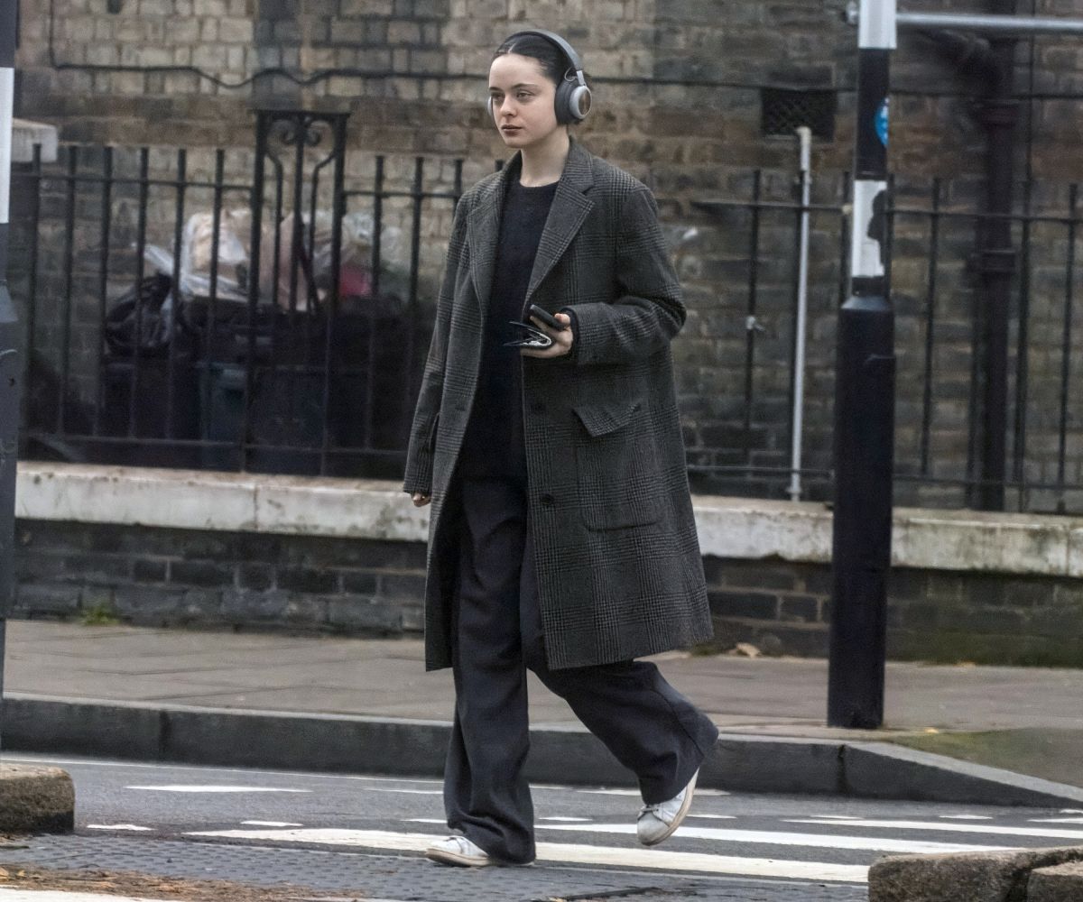 VIOLA PRETTEJOHN Out and About in London 12/23/2023 – HawtCelebs