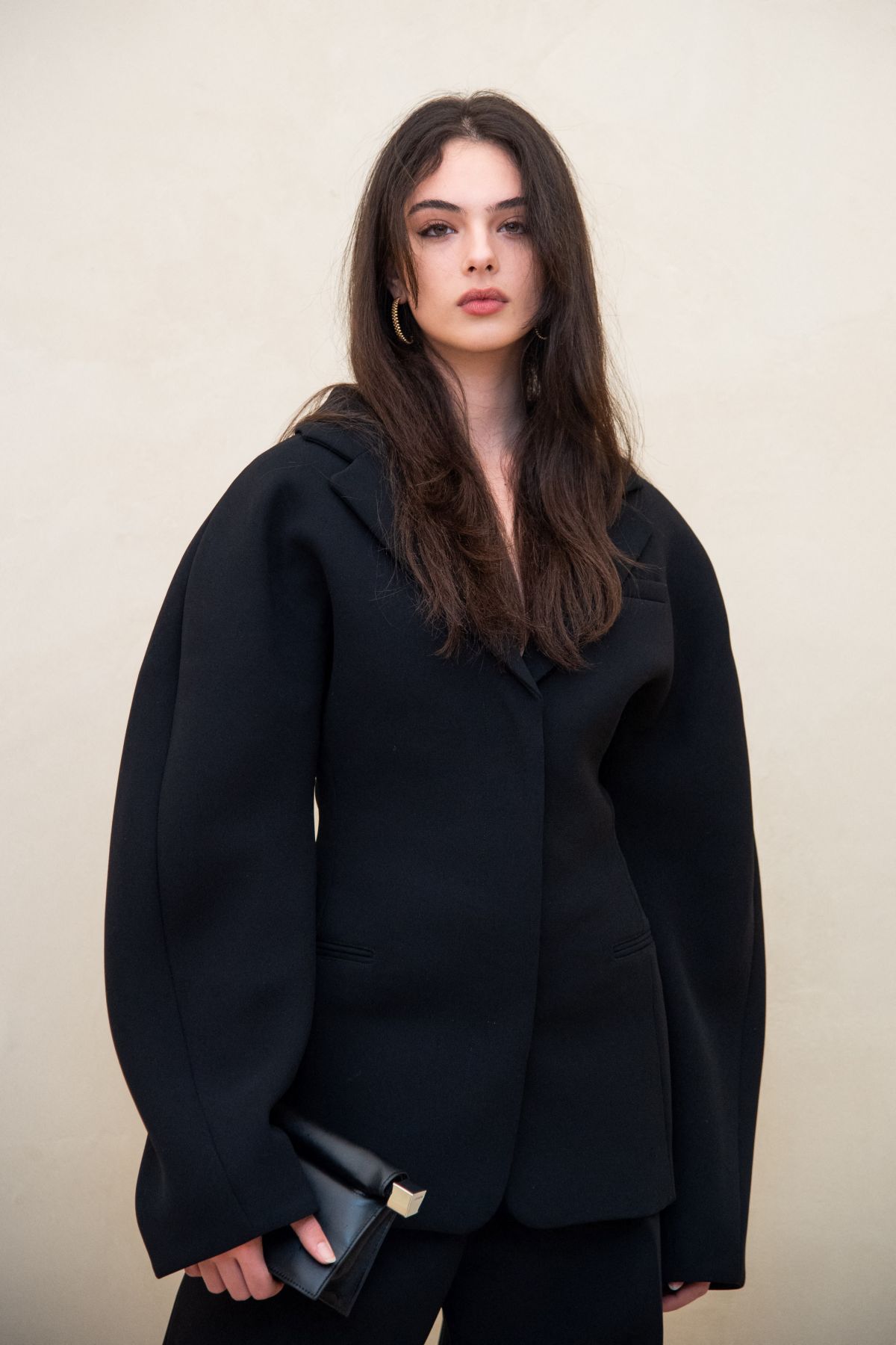 Deva Cassel Jacquemus – Deva Cassel Continues to Shine on the Runways ...