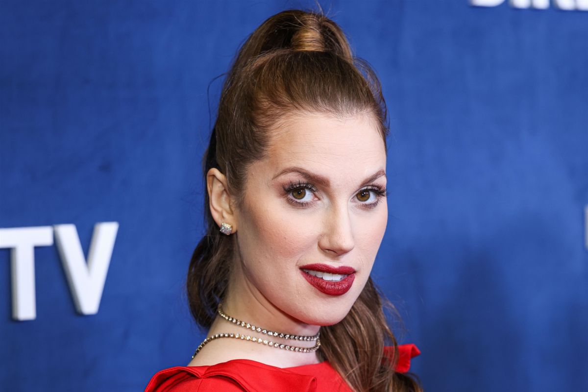 NATALIE FRIEDMAN at DirecTV Streaming with Stars Oscar Viewing Party ...