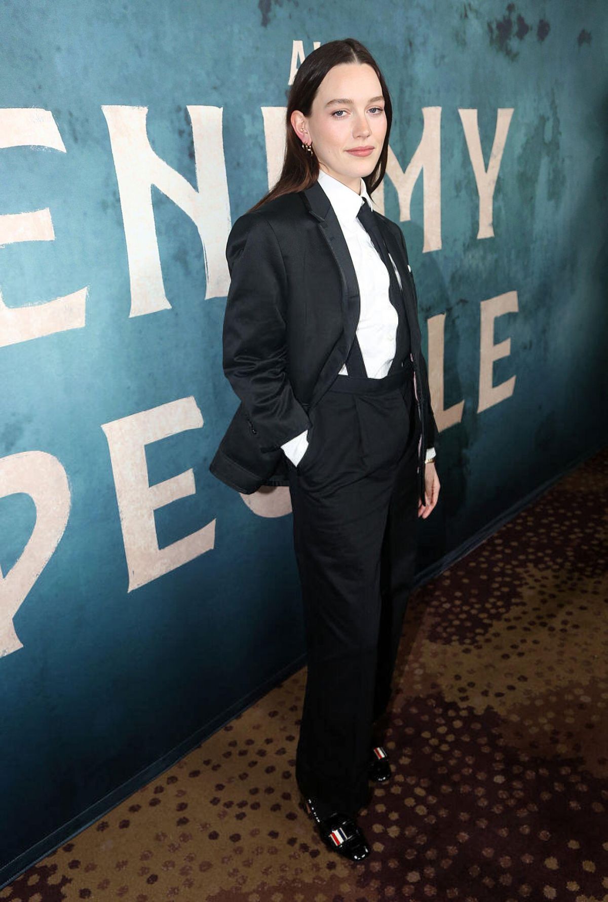 VICTORIA PEDRETTI at An Enemy of The People Broadway Premiere ...