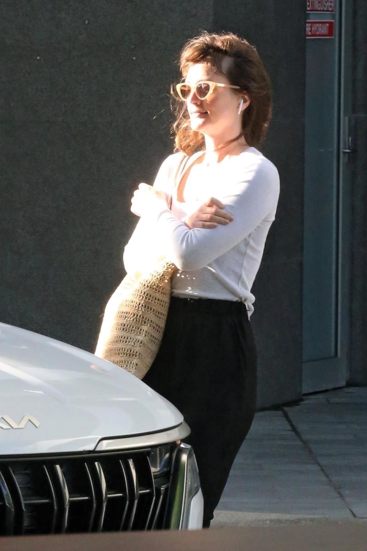 LEIGHTO MEESTER Out and About on Gold Coast 04/12/2024 – HawtCelebs