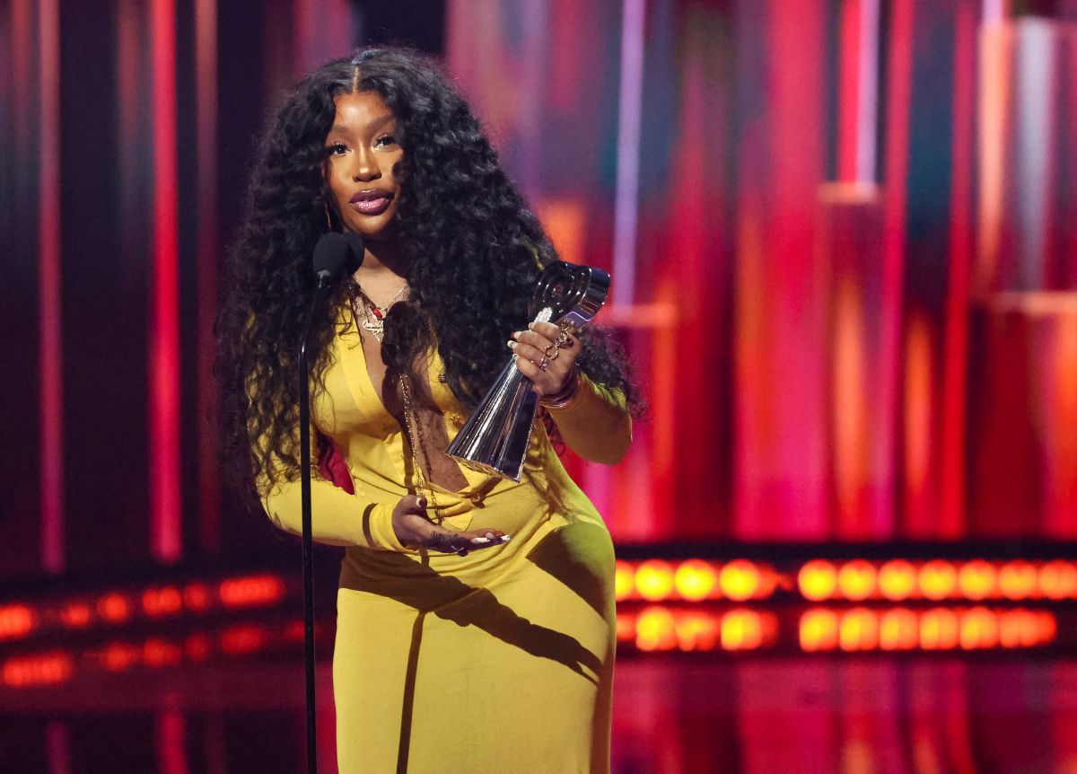 SZA at 2024 iHeartRadio Music Awards in Hollywood 04/01/2024 – HawtCelebs