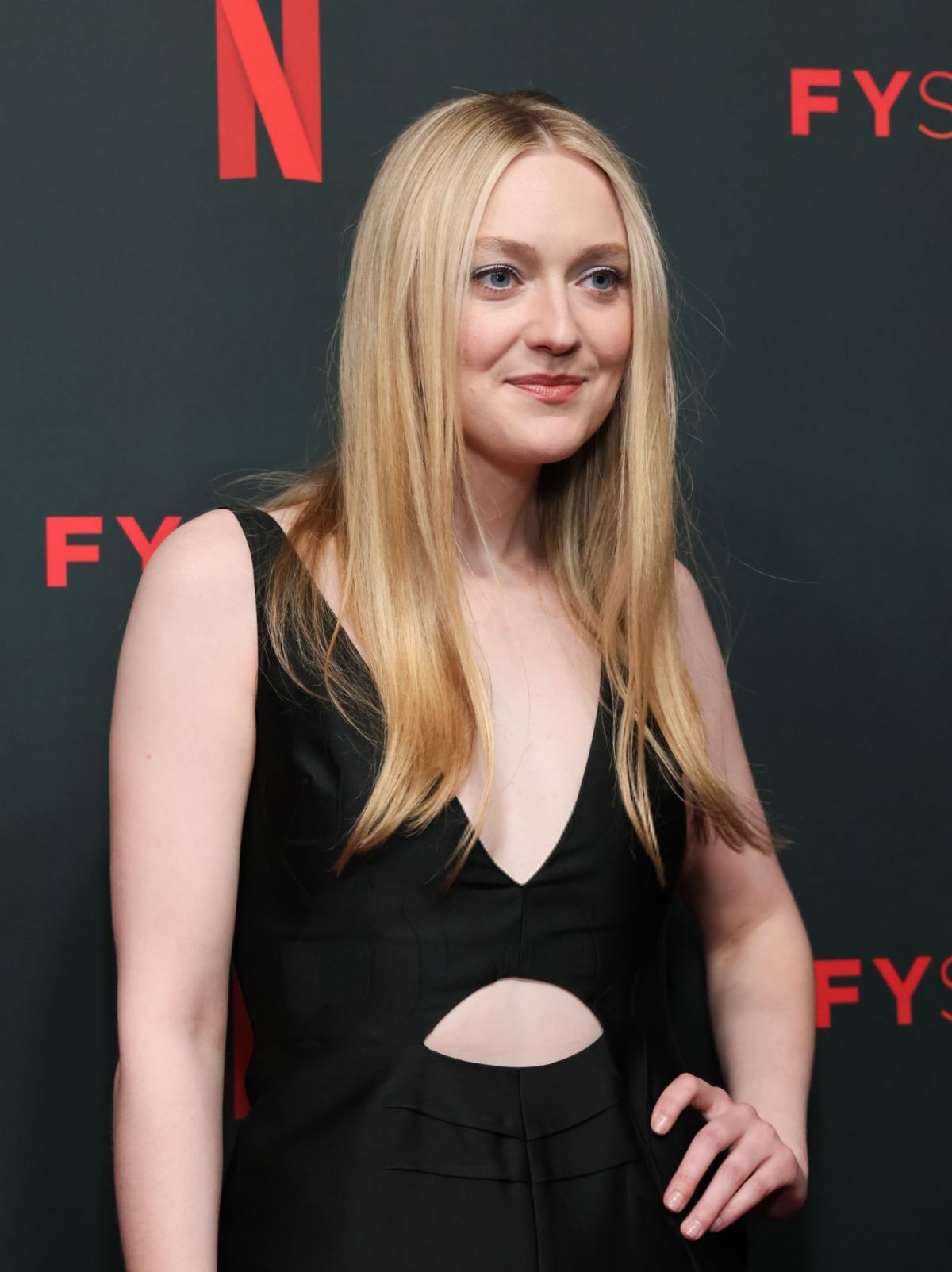 DAKOTA FANNING at Atas Official Screening of Ripley in Los Angeles 05 ...