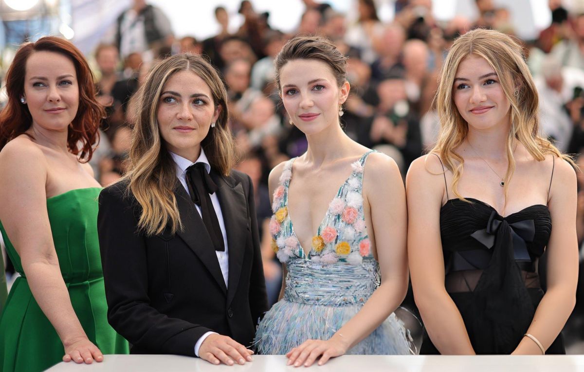 ELLA HUNT at Horizon: An American Saga Photocall at 77th Annual Cannes ...
