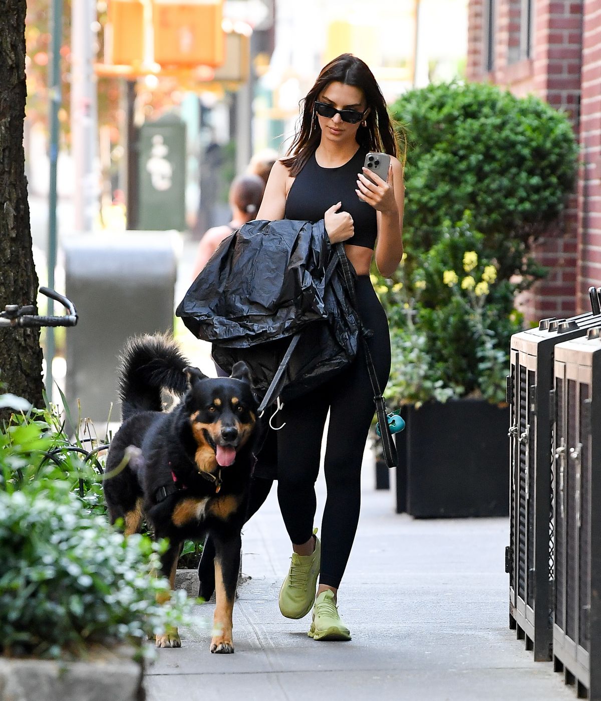 EMILY RATAJKOWSKI Takes Her Dog for a Walk in New York 05/14/2024 ...