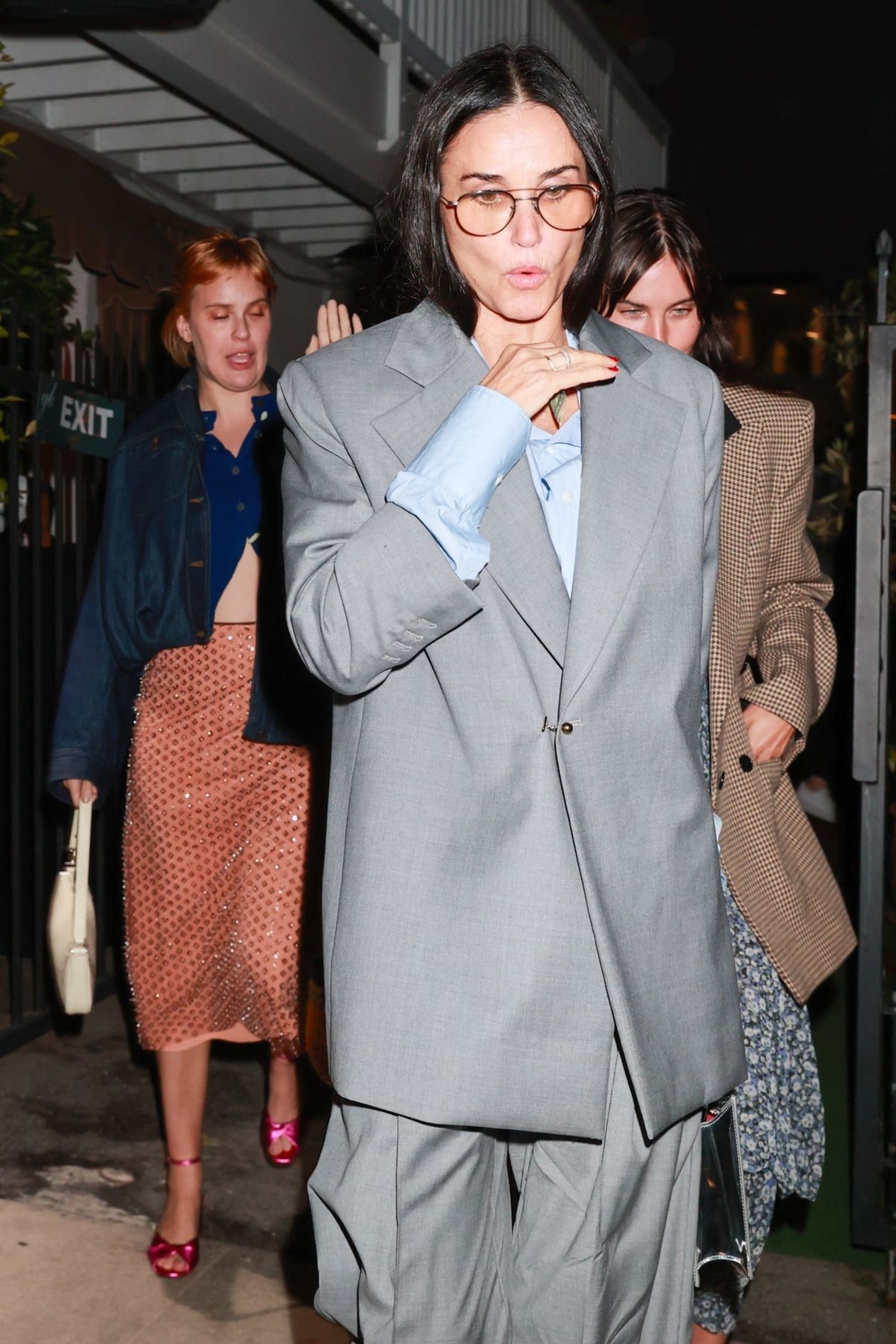 DEMI MOORE and SCOUT and TALLULAH WILLIS Support Bruce Willis’s ...