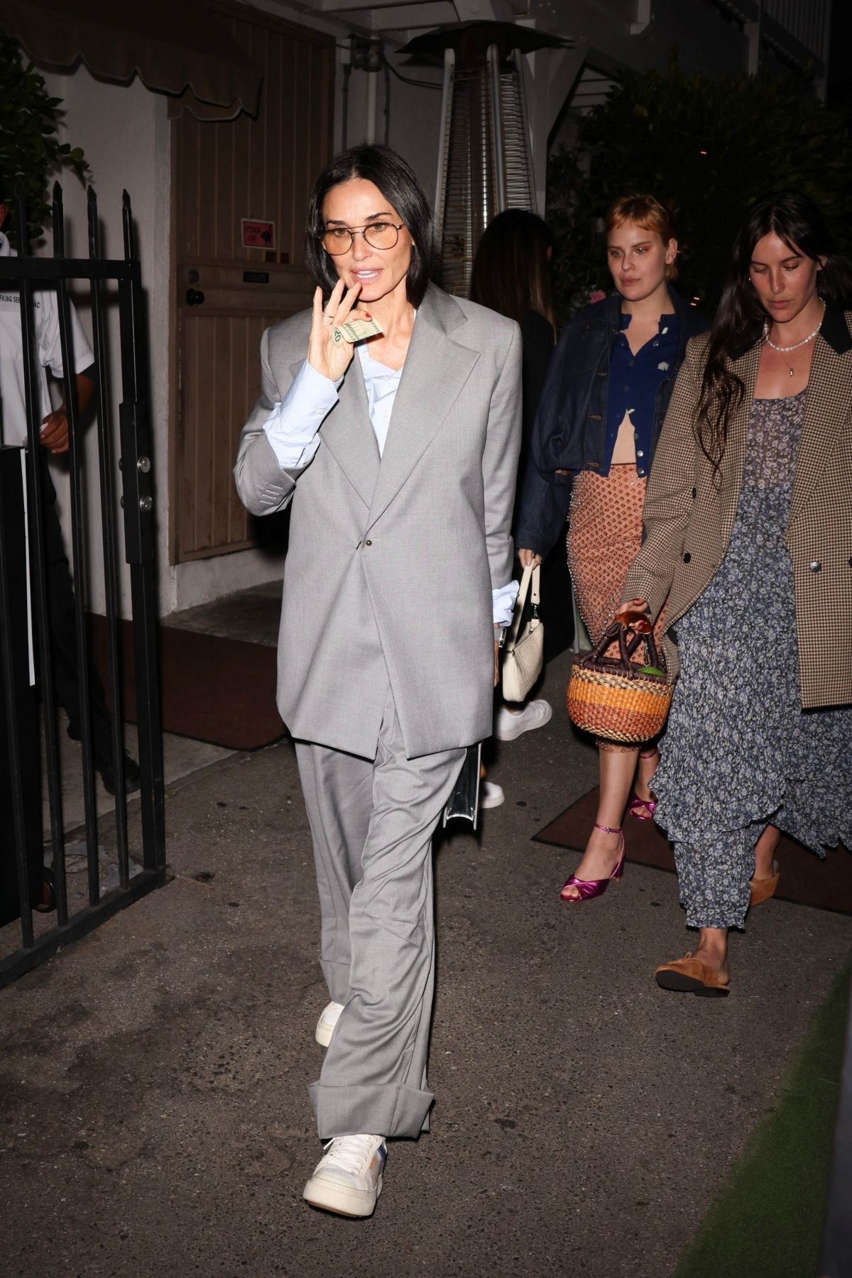 DEMI MOORE and SCOUT and TALLULAH WILLIS Support Bruce Willis’s ...