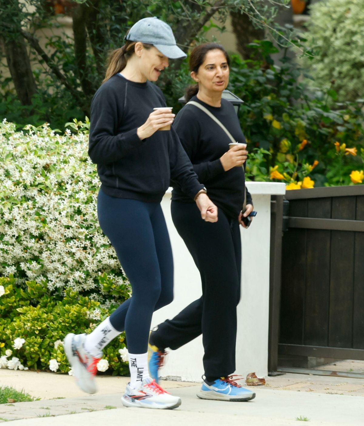 JENNIFER GARNER Out for a Morning Walk with a Friend in Los Angeles 06 ...