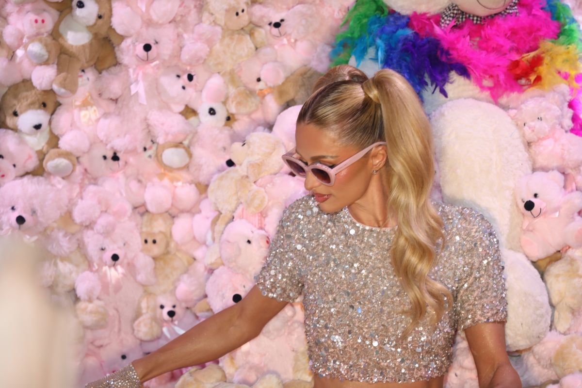 PARIS HILTON at Alice + Olivia By Stacey Bendet Pride Event With ...