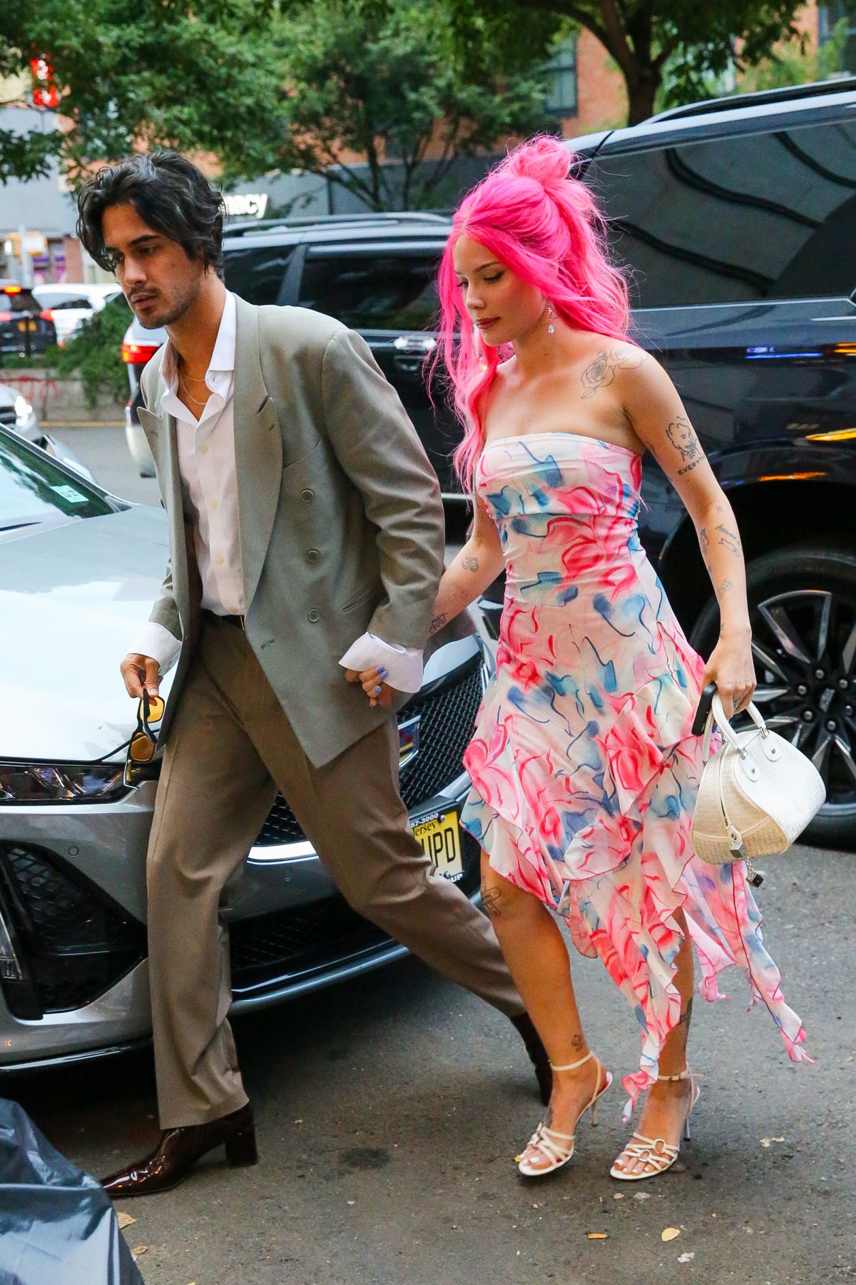 HALSEY and Avan Jogia on a Dinner Date at Emilio Ballato Restaurant in ...