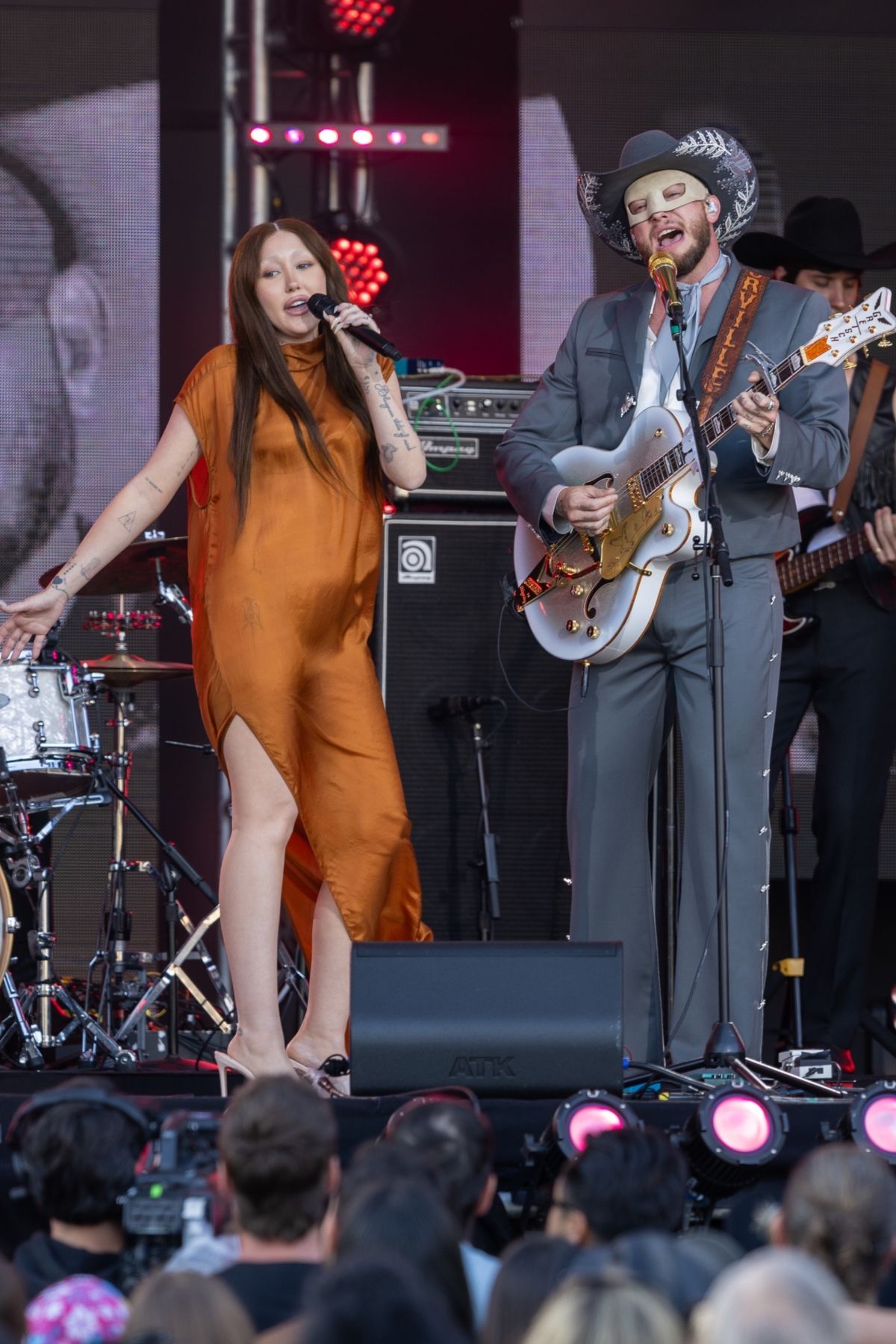 NOAH CYRUS and Orville Peck Performs at Jimmy Kimmel Live! Outdoor ...