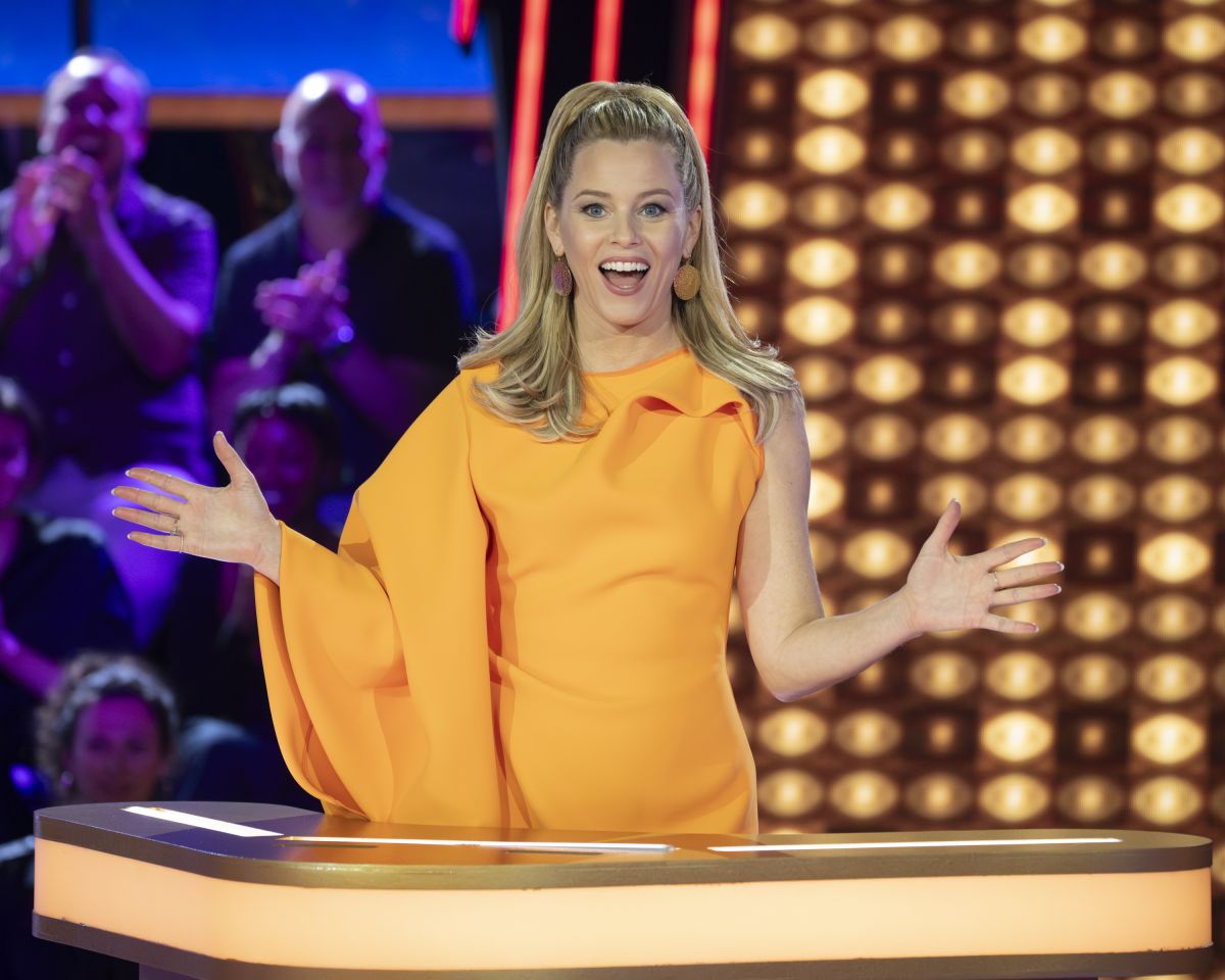ELIZABETH BANKS at Press Your Luck 06/09/2024 – HawtCelebs