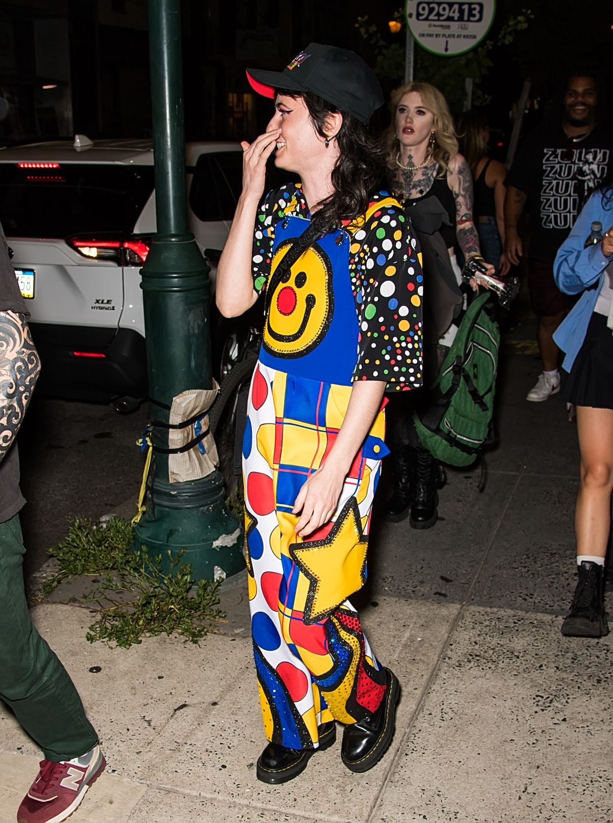 SARAH SILVERMAN Leaves Her Comedy Show Performance in Philadelphia 08 ...