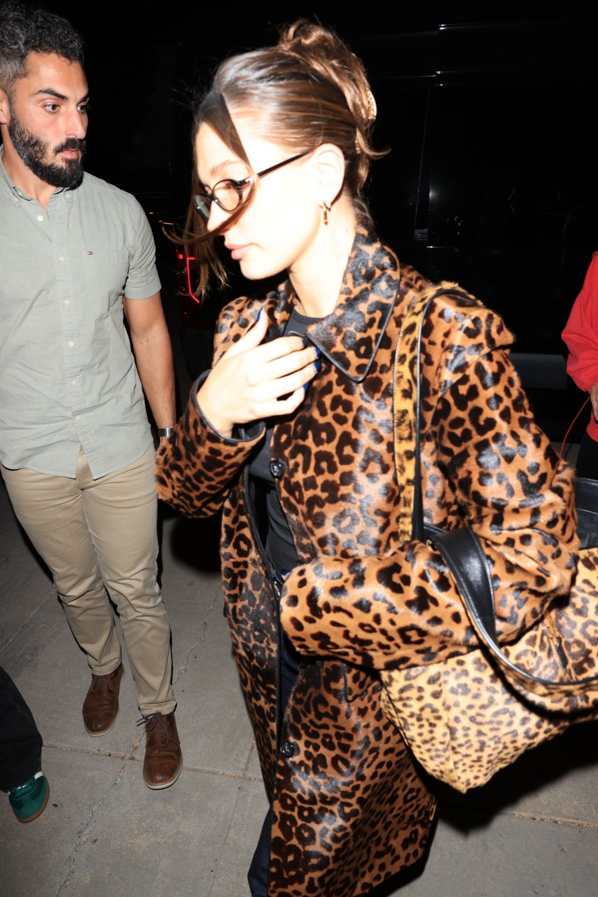 HAILEY and Justin BIEBER Arrives at a Church Service in Los Angeles 09 ...