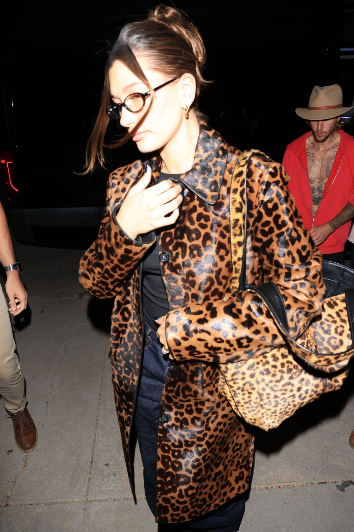 HAILEY and Justin BIEBER Arrives at a Church Service in Los Angeles 09 ...