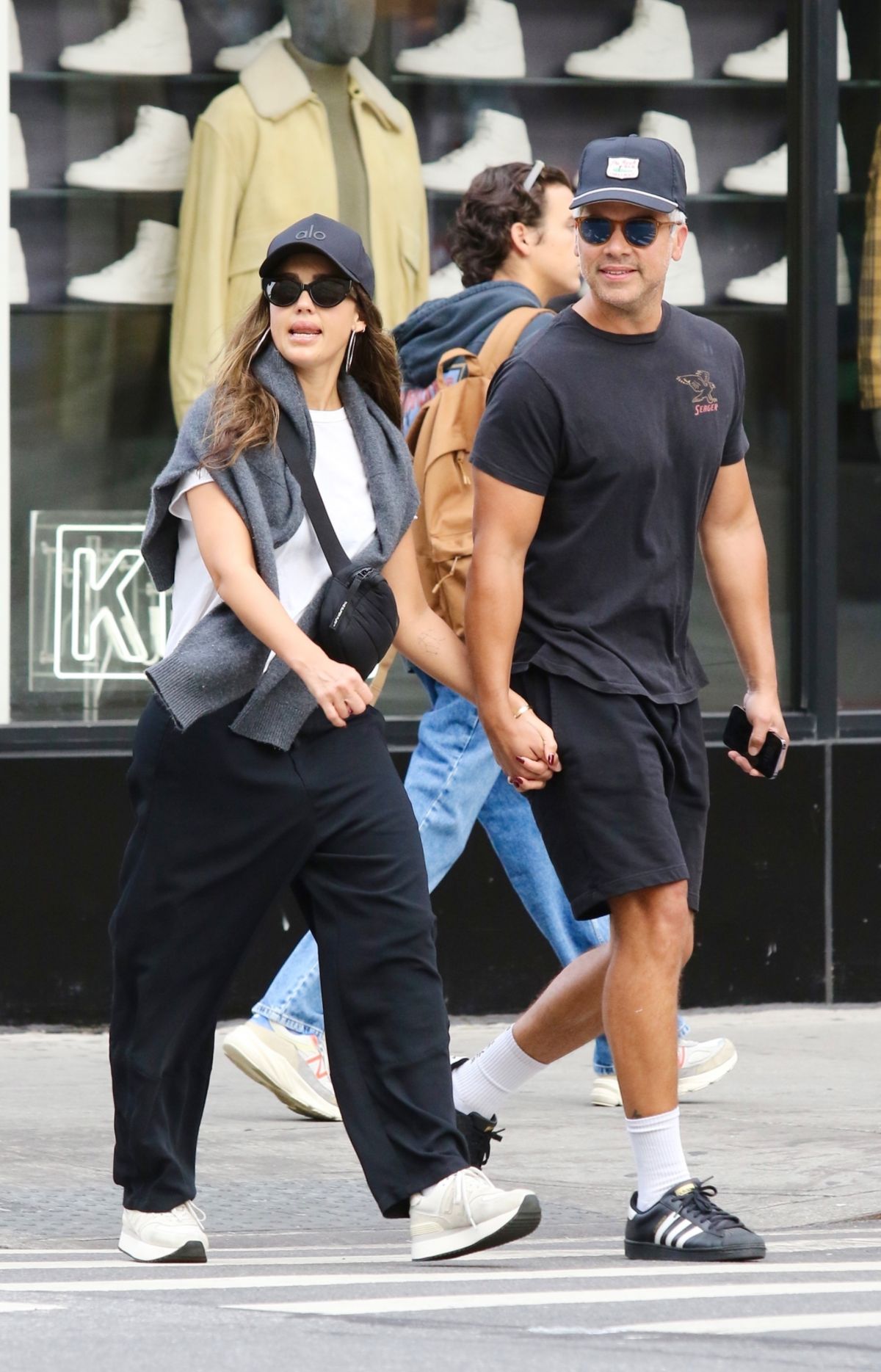 JESSICA ALBA and Cash Warren Leaves Beauty Salon and Spa in Manhattan’s ...
