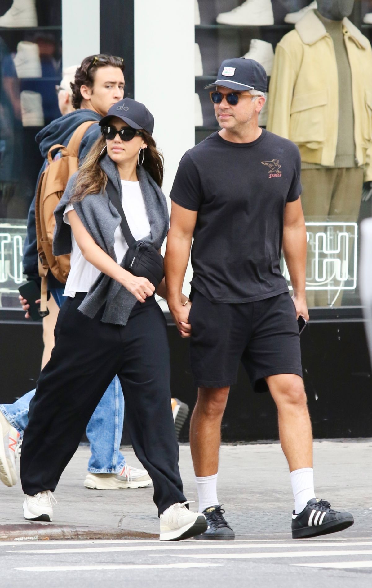 JESSICA ALBA and Cash Warren Leaves Beauty Salon and Spa in Manhattan’s ...