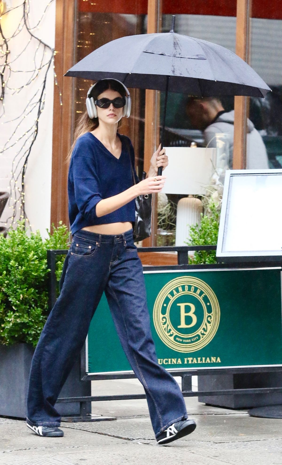 KAIA GERBER Out and About in New York 09/28/2024 – HawtCelebs