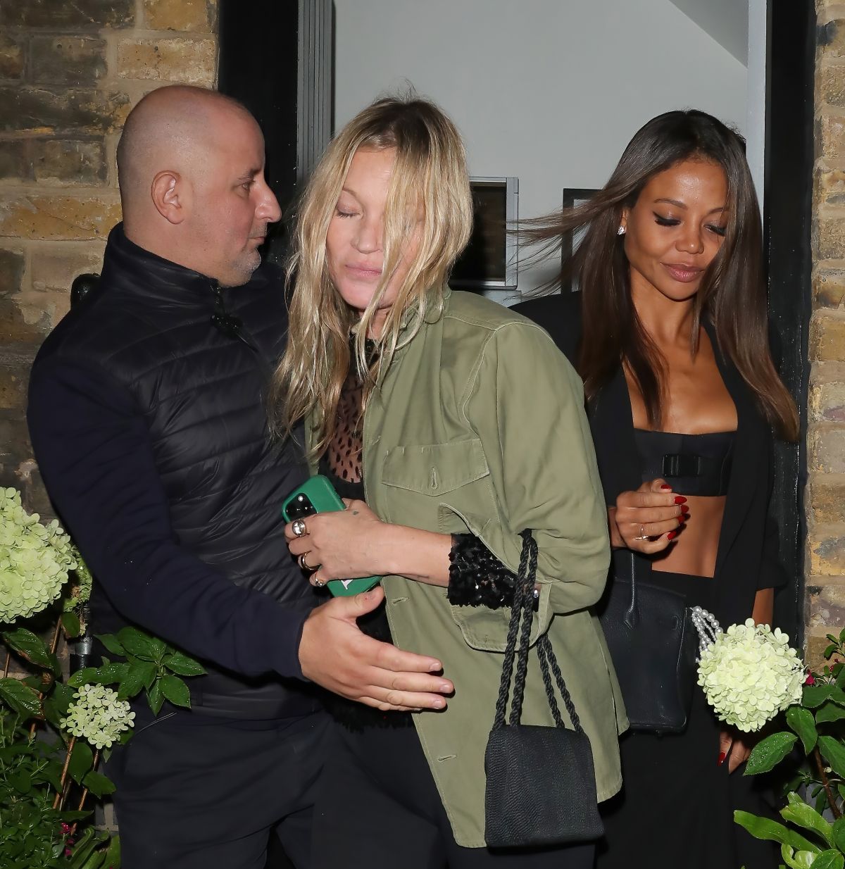 KATE and LOTTIE MOSS Leaves Chiltern Firehouse with EMMA THYNN and ...
