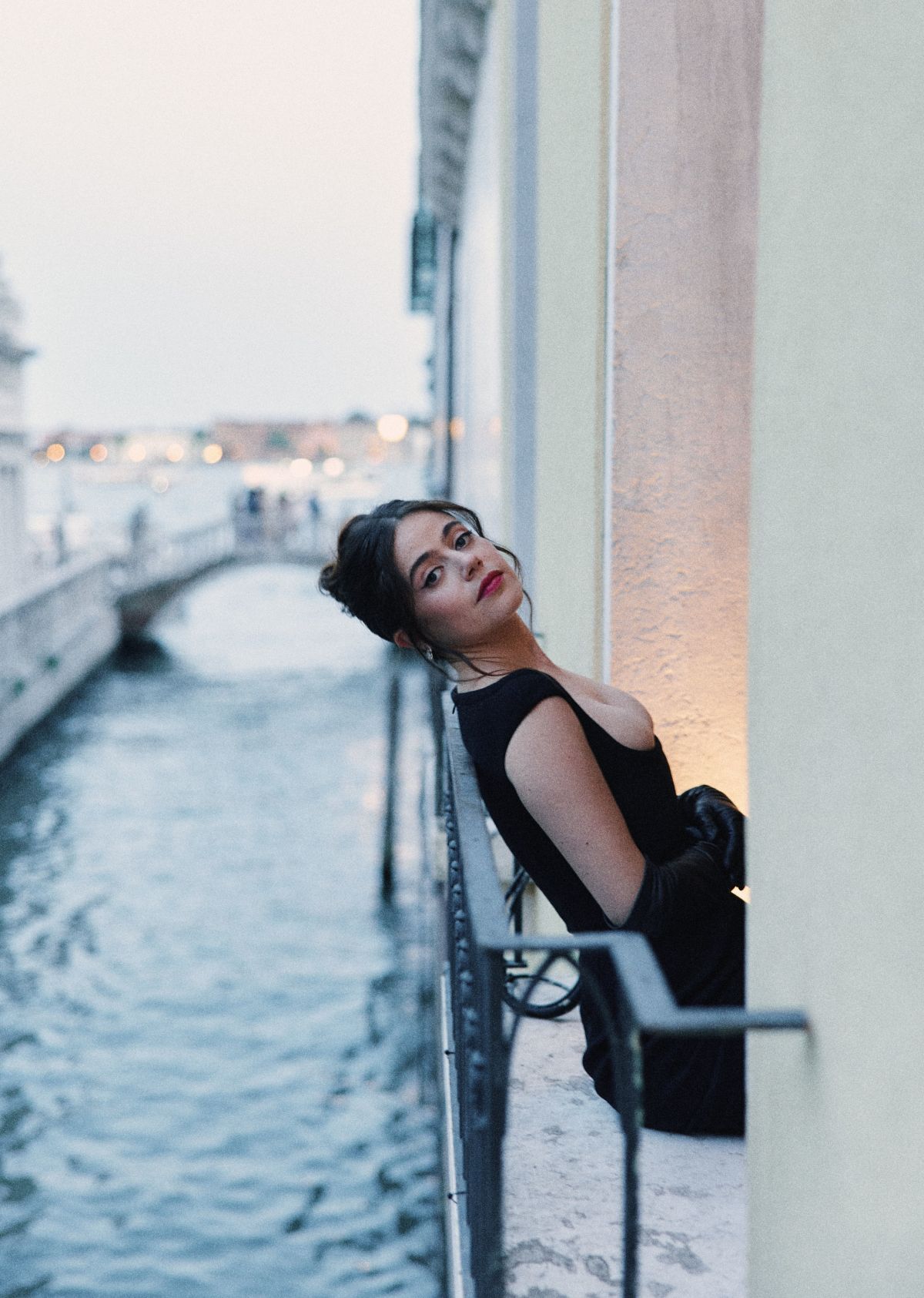 MOLLY GORDON for Harper’s BAZAAR/Venice International Film Festival ...