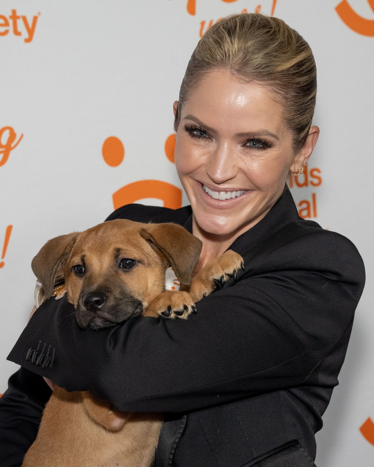 SARA HAINES at Best Friends Animal Society’s Benefit To Save Them All ...
