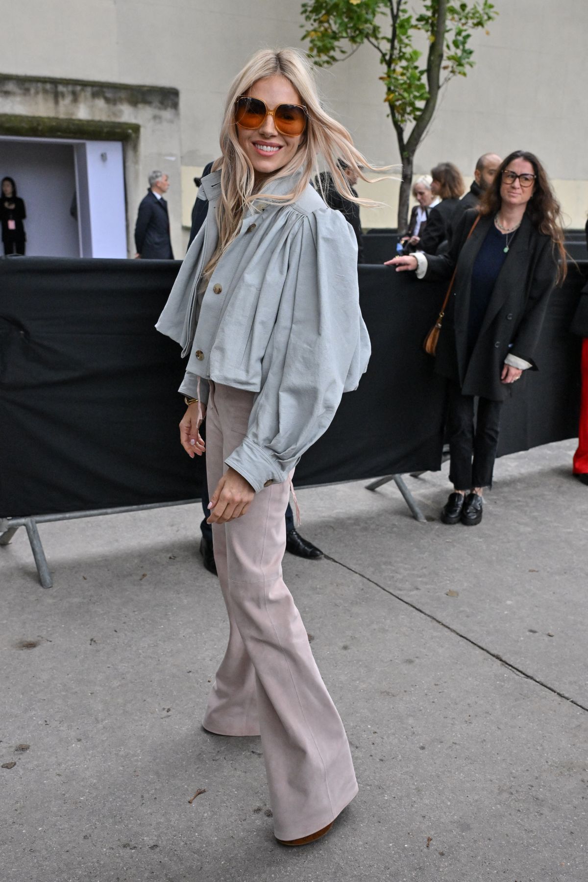 SIENNA MILLER Arrives at Chloe Womenswear Spring-Summer 2025 Show at ...