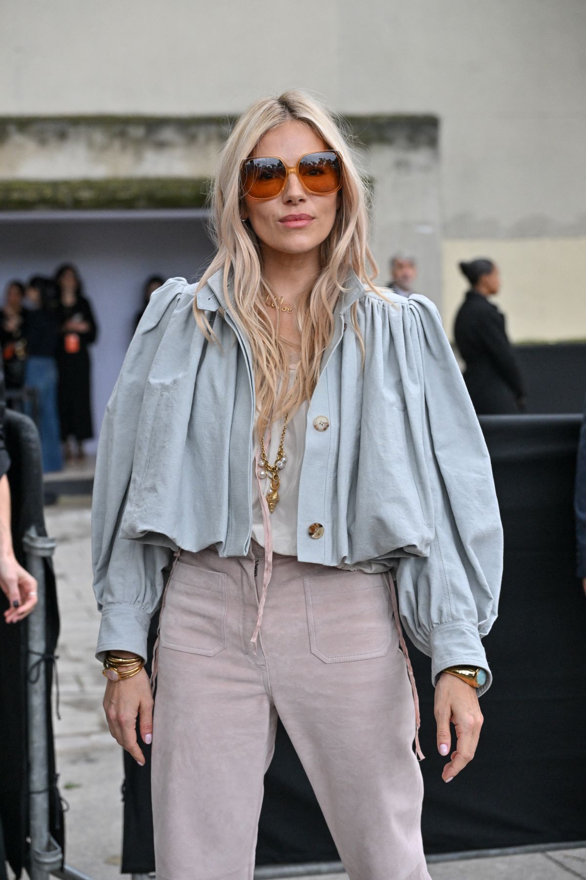 SIENNA MILLER Arrives at Chloe Womenswear Spring-Summer 2025 Show at ...