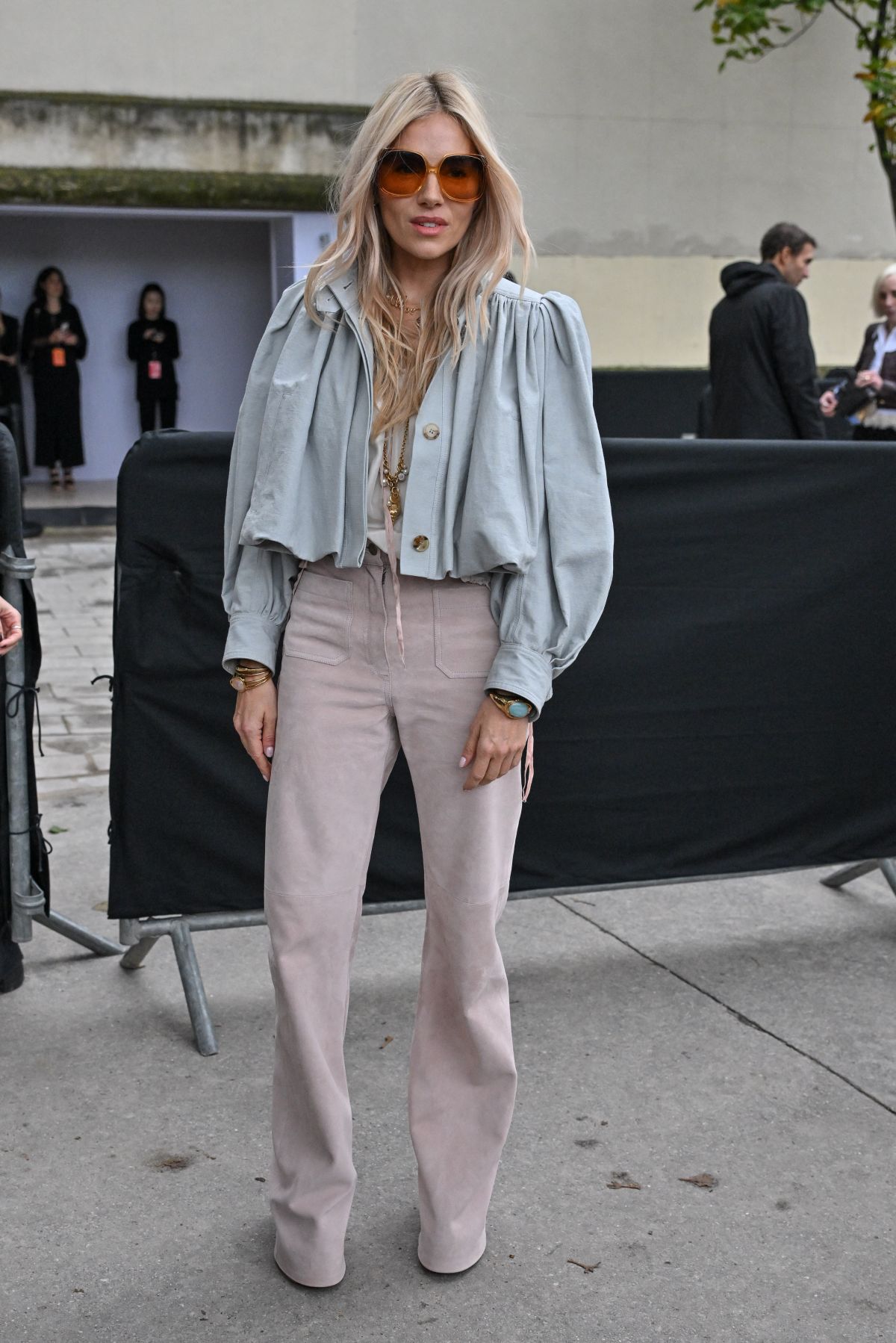 SIENNA MILLER Arrives at Chloe Womenswear Spring-Summer 2025 Show at ...