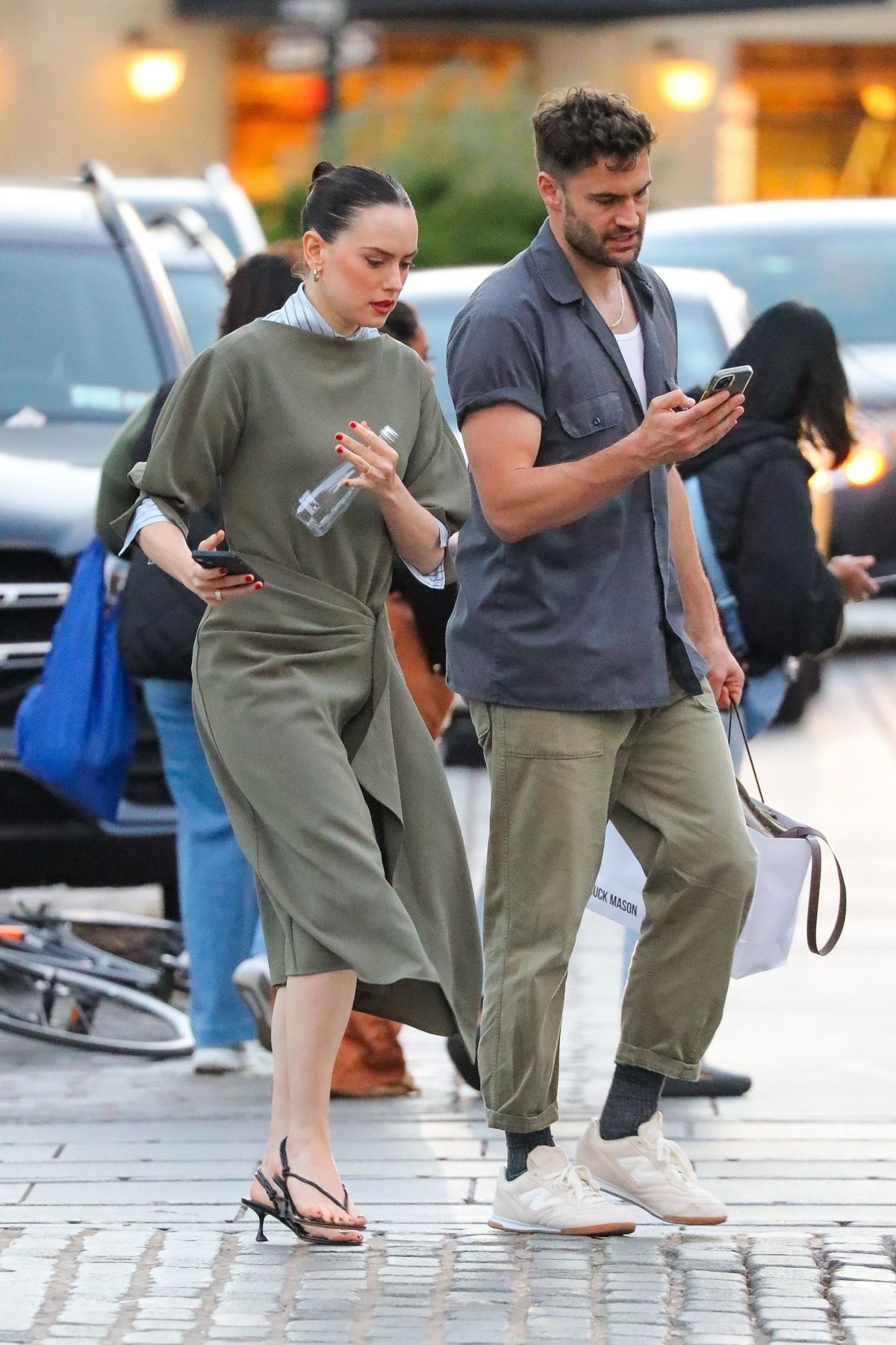 DIASY RIDLEY Heading to a Nail Salon in New York 10/27/2024 – HawtCelebs