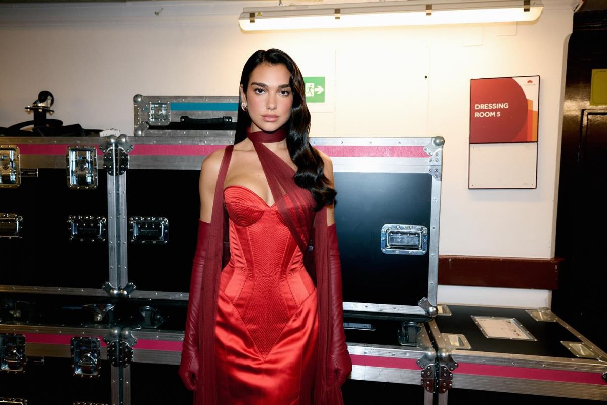 DUA LIPA – Royal Albert Hall Concert Photoshoot 10/17/2024 – HawtCelebs