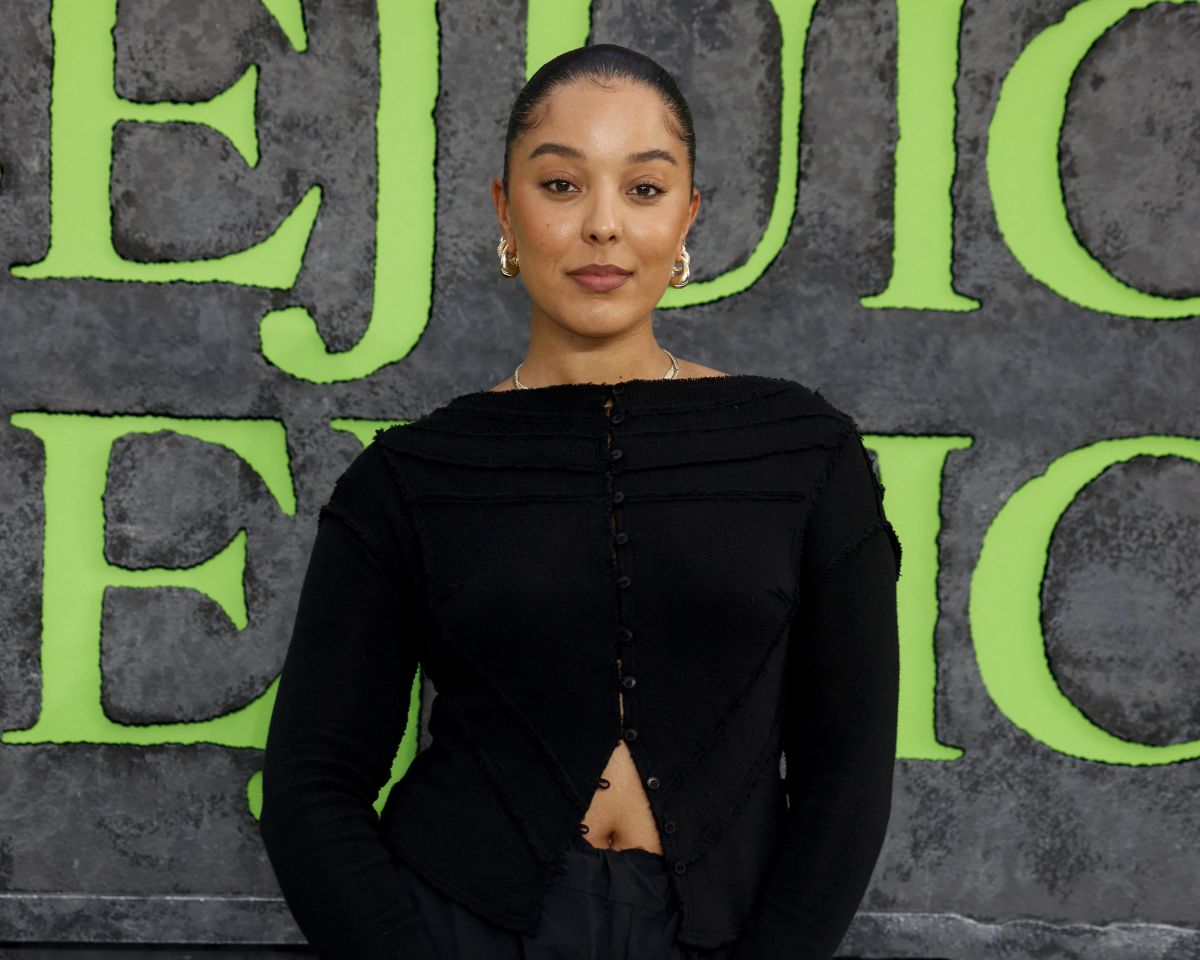 GRACE CARTER at Beetlejuice Beetlejuice Premiere at Cineworld Leicester ...