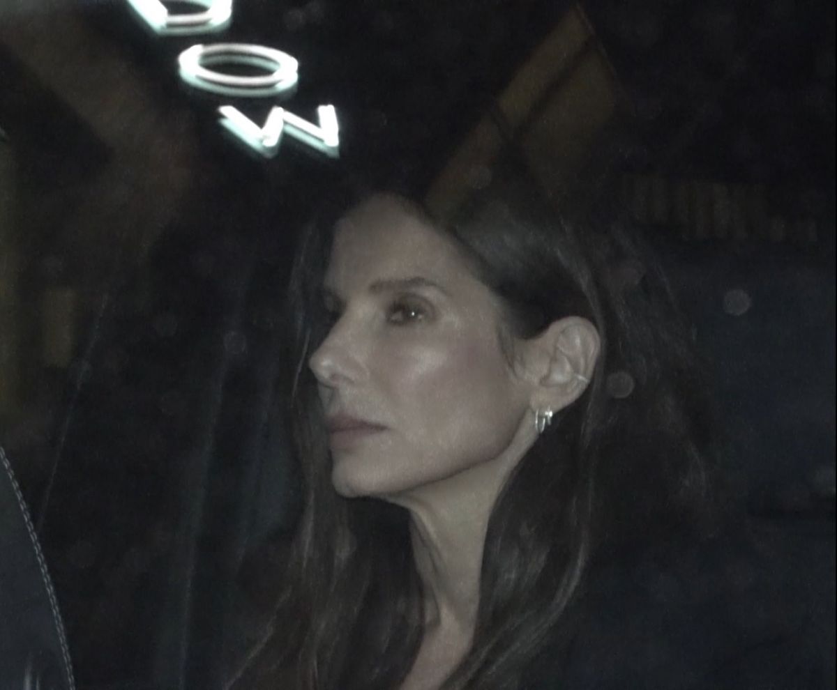 SANDRA BULLOCK Arrives at Speed 30th Anniversary Screening at Egyptian ...