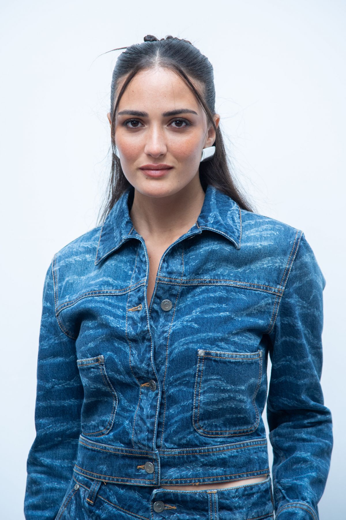 YASMINE ZAHRAN at Stella McCartney Womenswear Spring-Summer 2025 Show ...