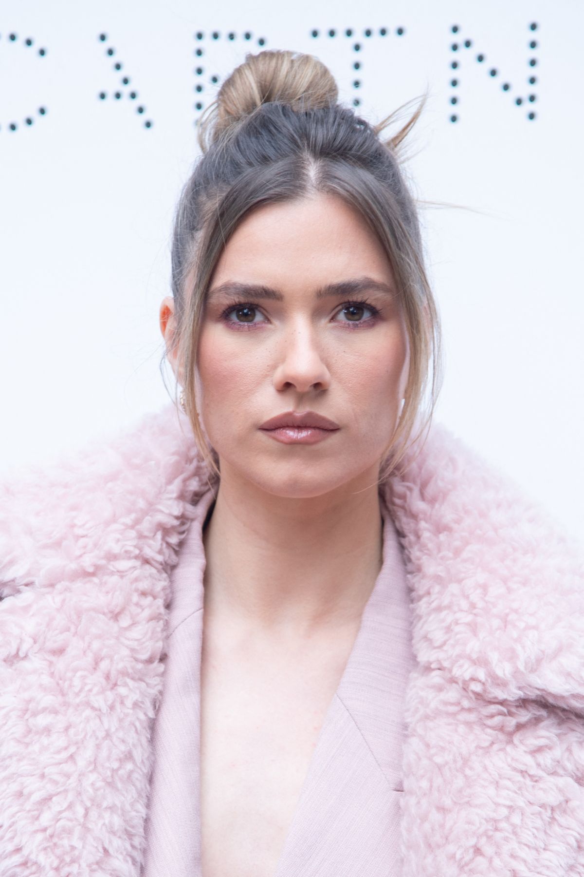 ZITA D’HAUTEVILLE at Stella McCartney Womenswear Spring-Summer 2025 ...