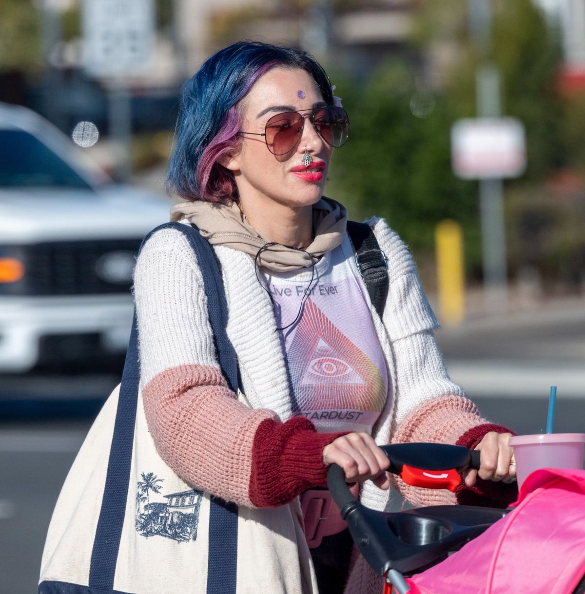 DAISY DE LA HOYA Out and About in San Diego 11/26/2024 – HawtCelebs
