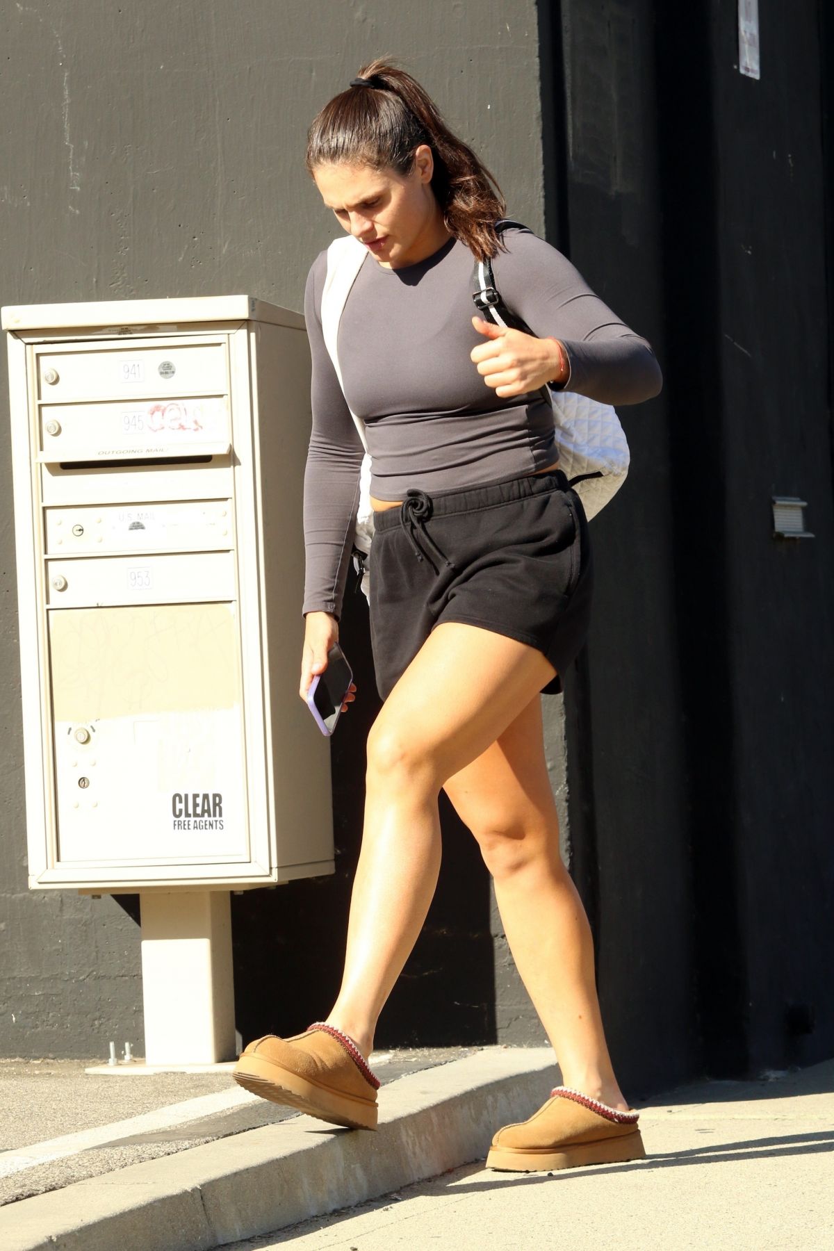 ILONA MAHER Leaves DWTS Dance Studio 11/14/2024 – HawtCelebs