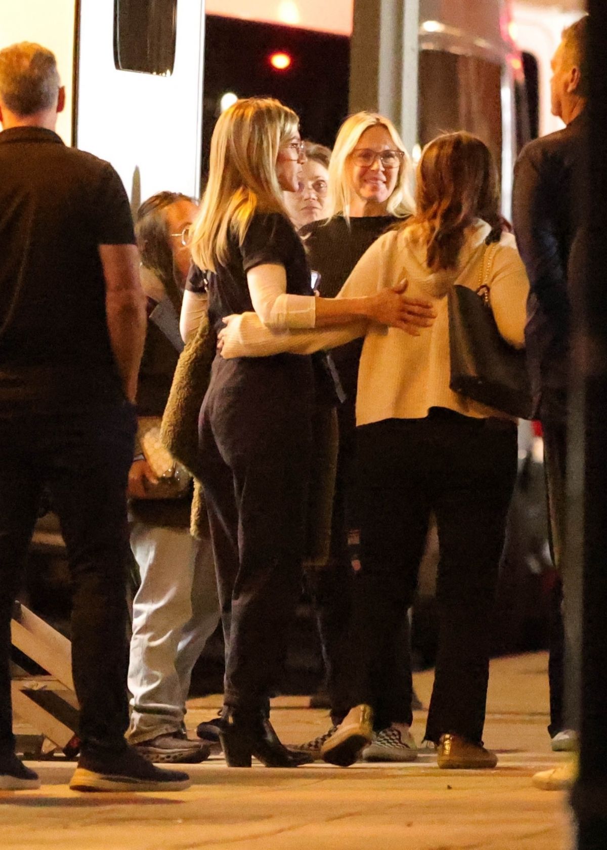 JENNIFER ANISTON with The Morning Show Dad, Jeremy Irons in Los Angeles ...