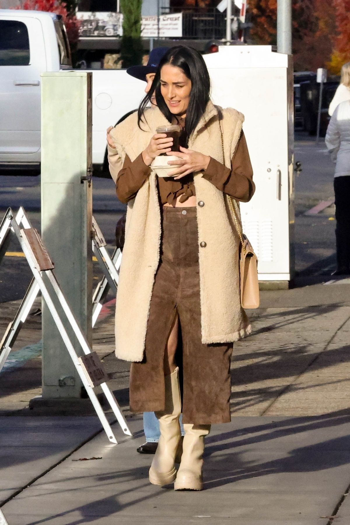 NIKKI and BRIE BELLA Out for Lunch with Gal Pals in Napa Valley 11/23 ...