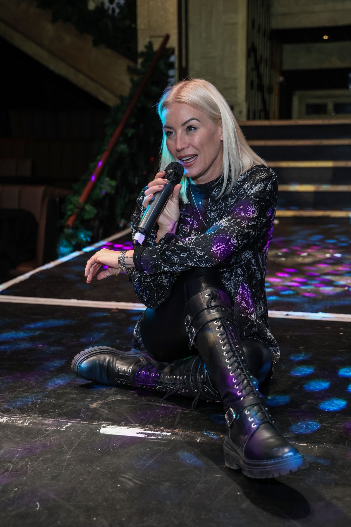 DENISE VAN OUTEN at Rehearsals for Her Upcoming Return to Cabaret at ...