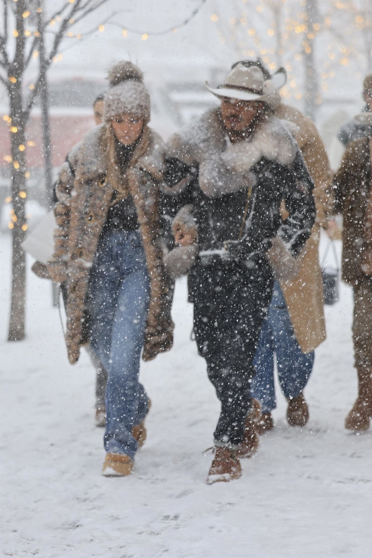 JENNIFER LOPEZ Braves Heavy Snow for Lunch in Aspen 12/30/2024 – HawtCelebs