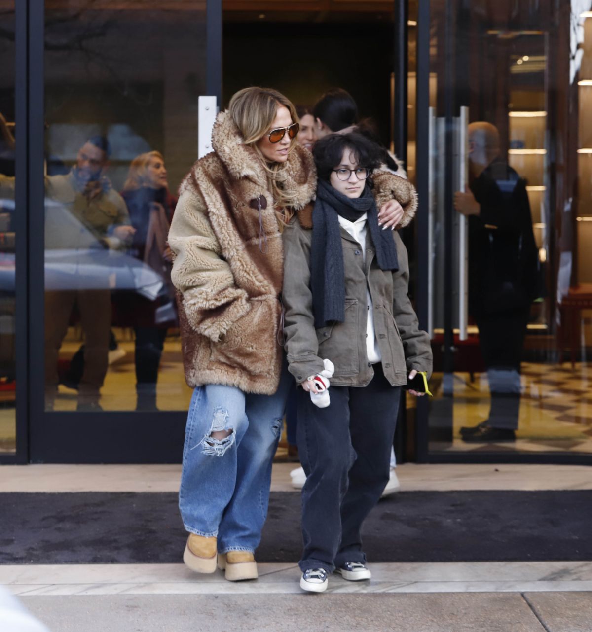 JENNIFER LOPEZ Out Shopping with Family and Friends at Gucci in Aspen ...