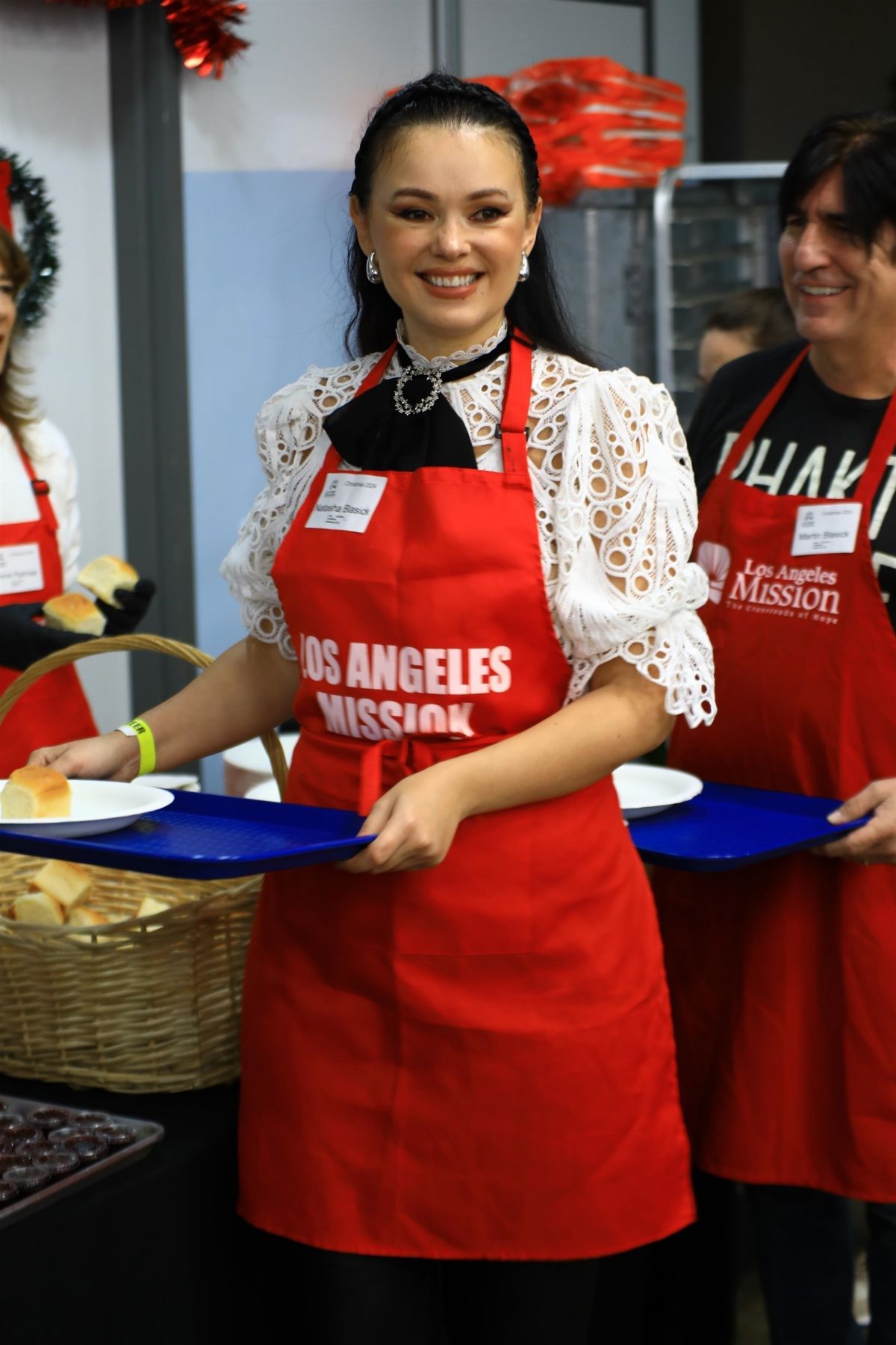 NATASHA BLASICK Serving Meals to Homeless in Los Angeles 12/20/2024 ...