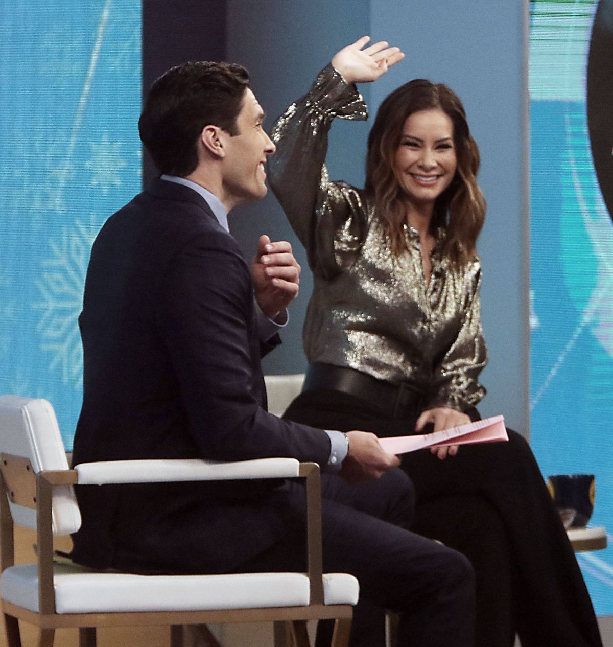 REBECCA JARVIS on the Set of Good Morning America in New York 12/31 ...