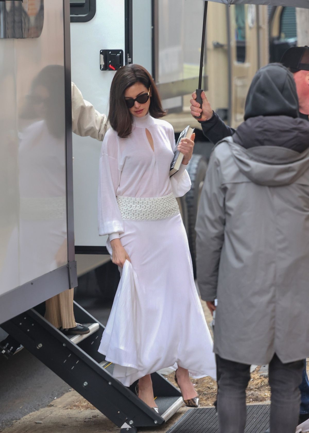 ANNE HATHAWAY Arrives on the Set of The Verity in Queens, New York 02 ...