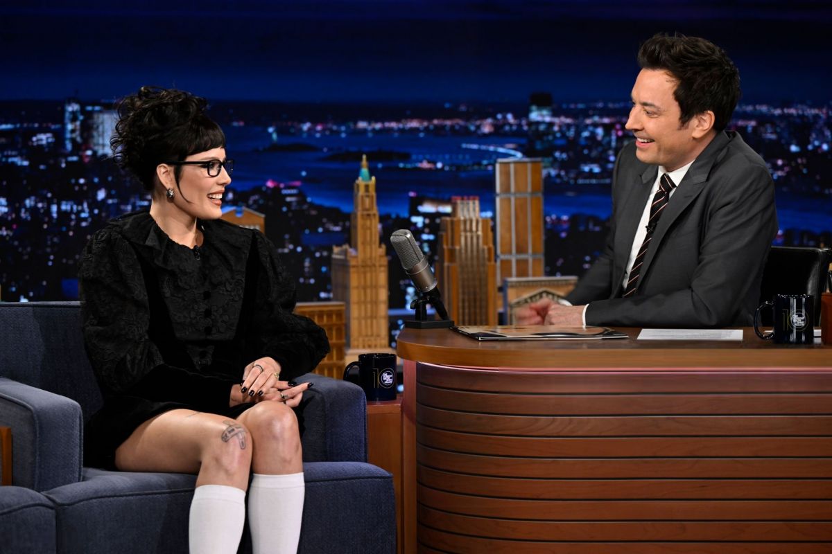 HALSEY at Tonight Show Starring Jimmy Fallon in New York 02/13/2025 ...